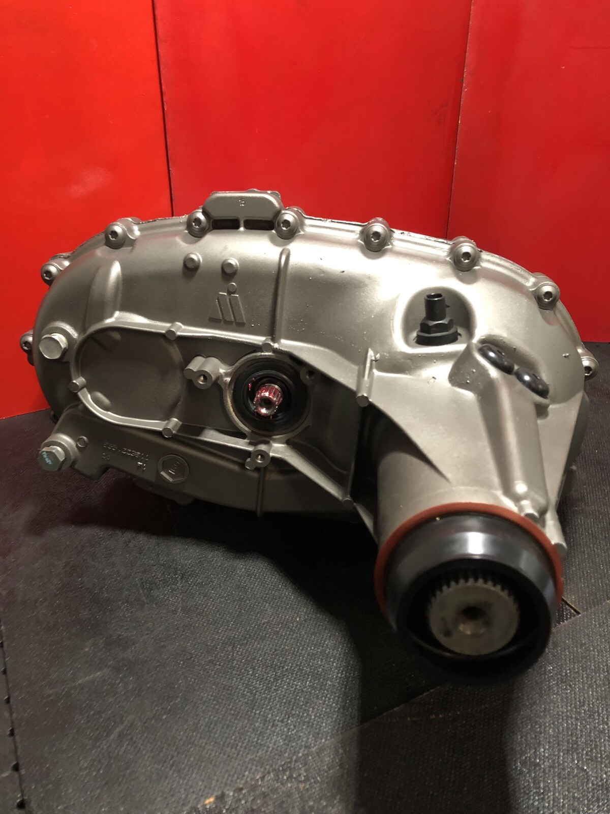 10-UP CHEVY 1626XHD ELECTRIC TRANSFER CASE, 33 SP IN & 31 SP OUT ...