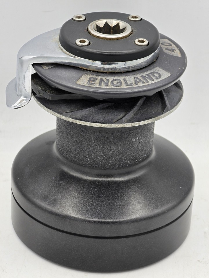 Lewmar 40 Wave Grip Self Tailing Two Speed Winch - Excellent Condition ...