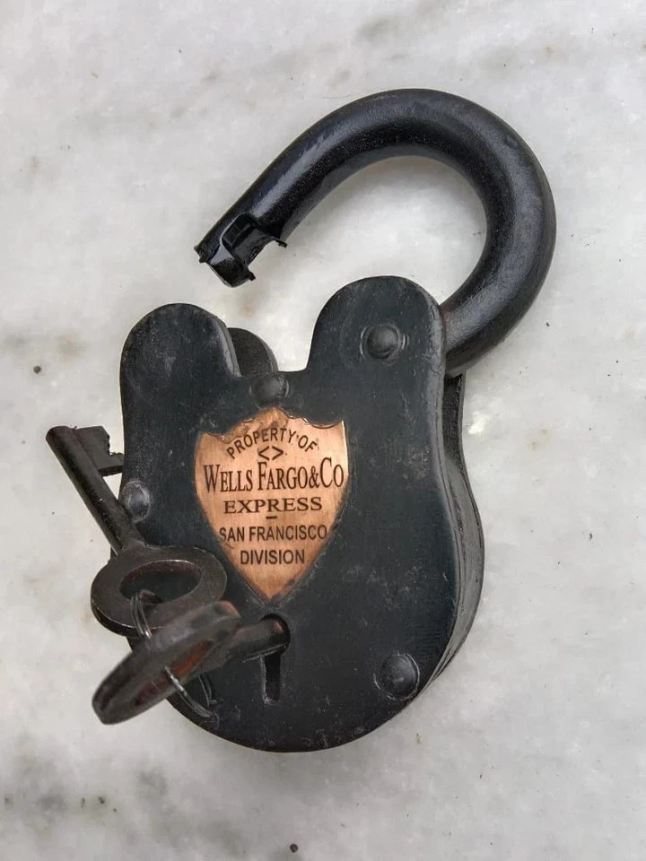 Antique Style Padlock 5'' Wells Fargo = Lock and 2 Key Old Vintage ...