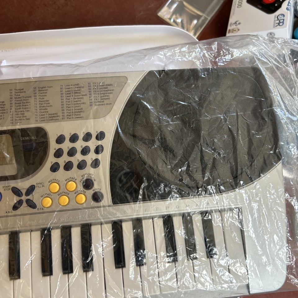 Radioshack 49 Mini Keyboard Midi Output 42-4066 EXCELLENT Condition! | eBay