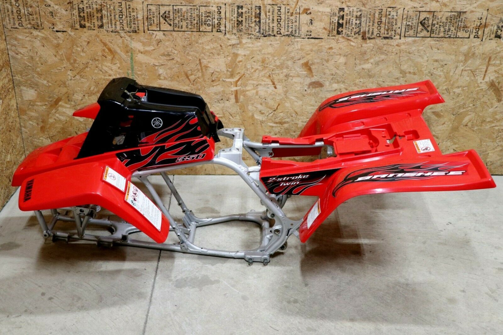 Yamaha Banshee fenders + gas tank plastic + grill + graphics BLACK ...