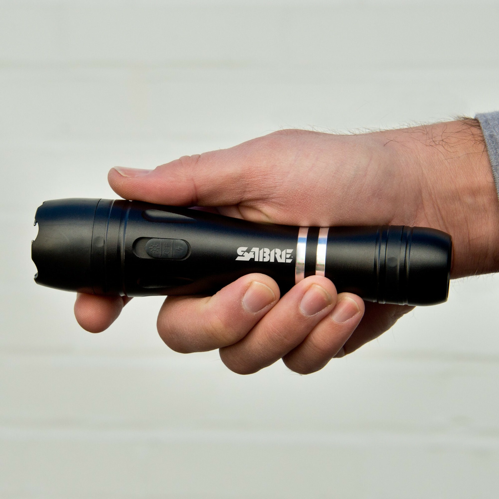 Sabre Stun Gun Flashlight w/Holster, 2.517uC Black, mfg S-3000SF ...