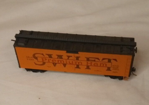 HO Scale Model Railroad Refrigerated Boxcar Swift Premium Ham | eBay