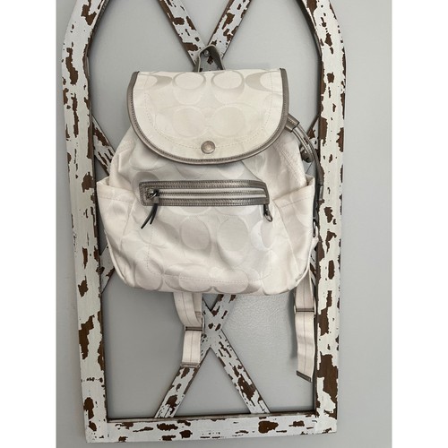 Coach Kyra Daisy Signature Medium Backpack Off White & Silver No Tag ...