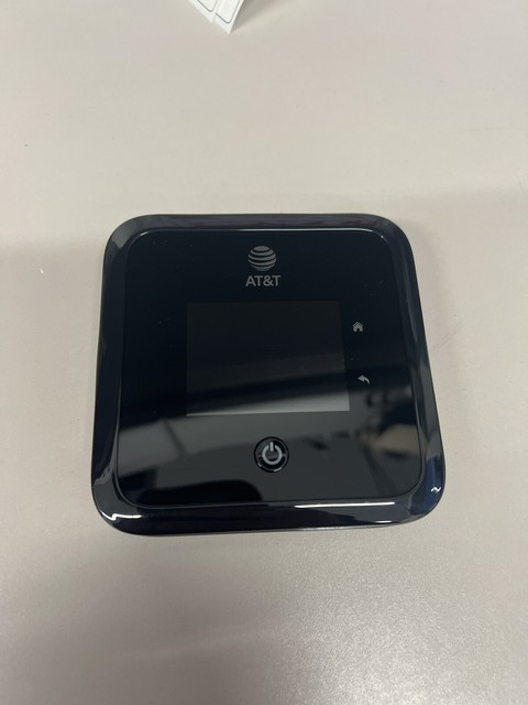 NETGEAR Nighthawk MR5100 5G Wi-Fi 6 Mobile Hotspot AT&T Unlocked Router ...