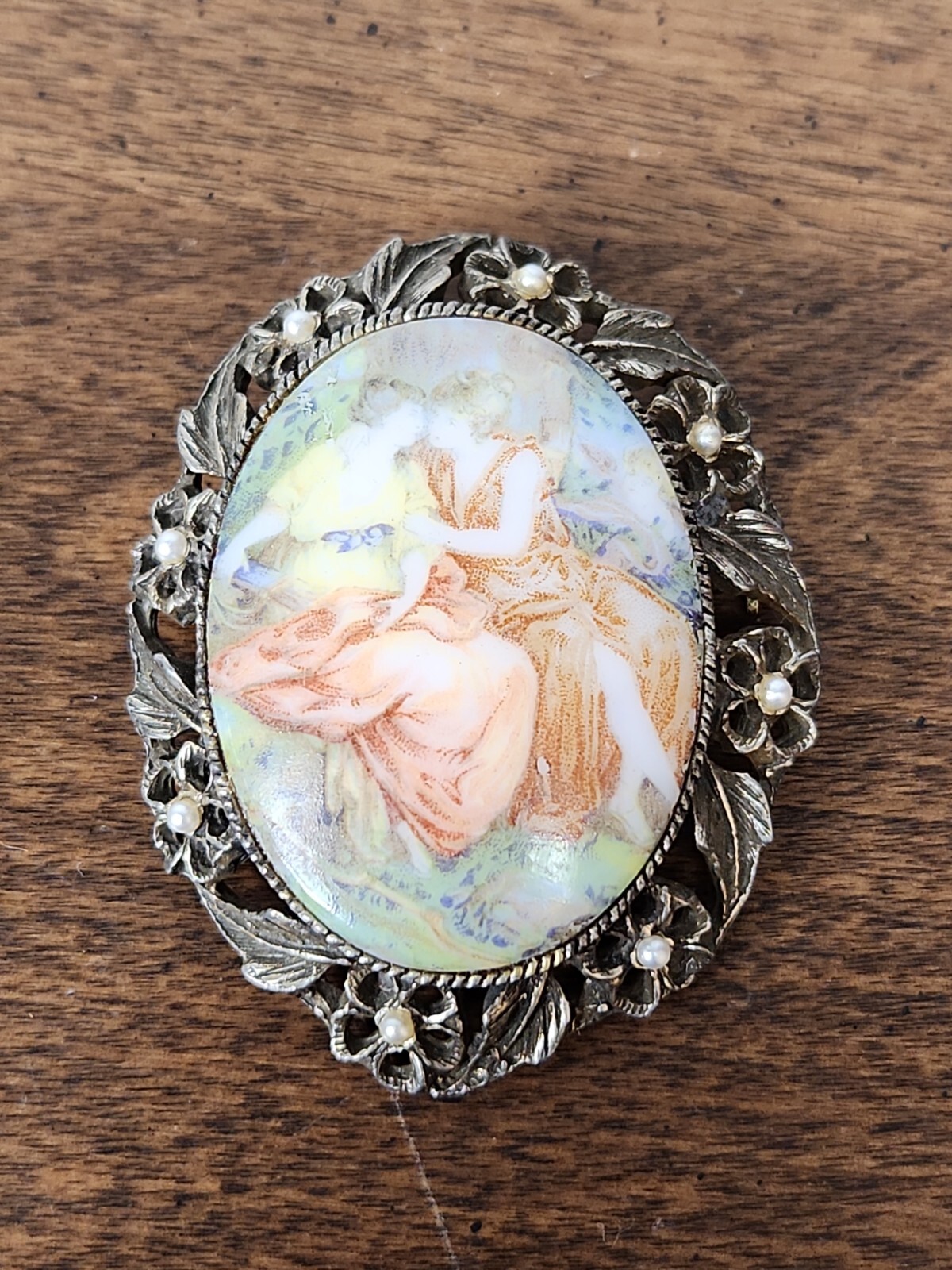 VINTAGE PORCELAIN TWO VICTORIAN WOMEN BROOCH - BEAUTI… - Gem