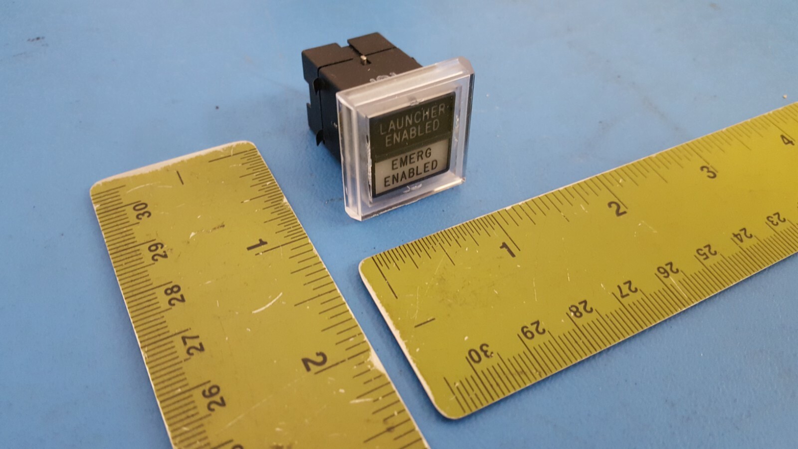 Indicator, 607-8052-16, KORRY ELECTRON Lens Light Panel Mount 6210-01 ...