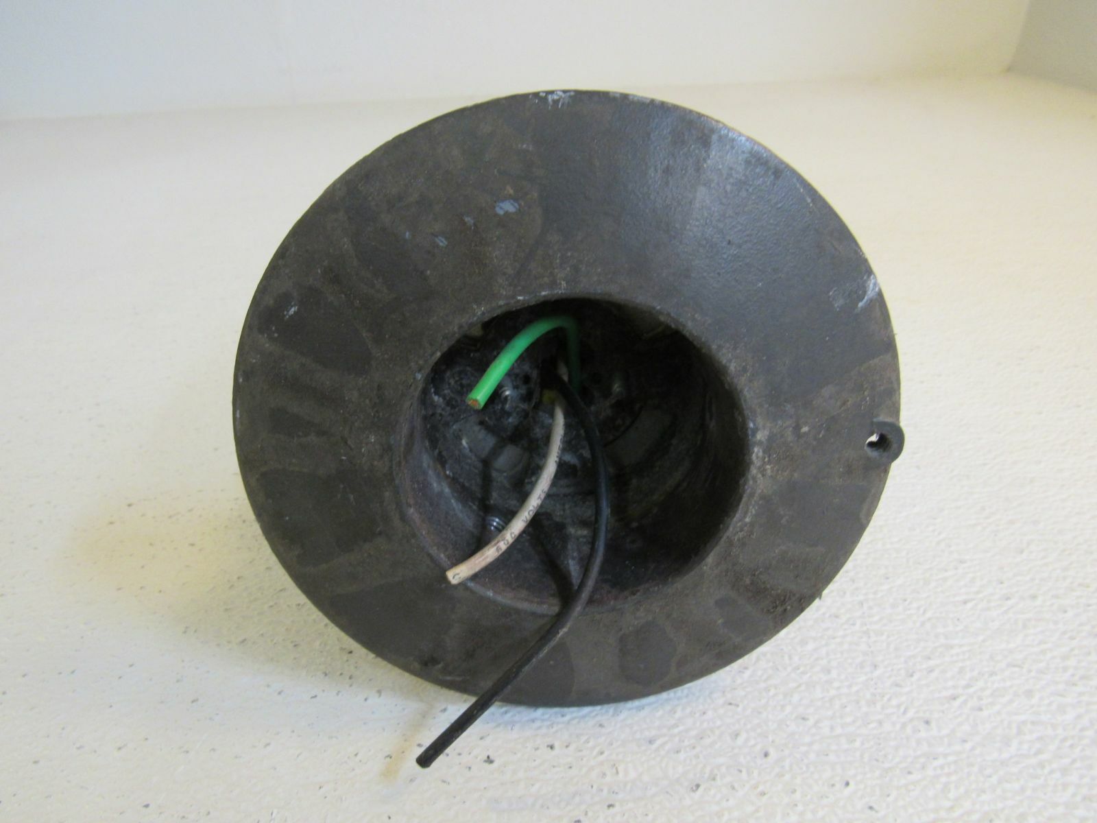 Hubbell/Sterner Light Fixture Base S68 HPS 70W HM42 10in x 6.5in NRG ...