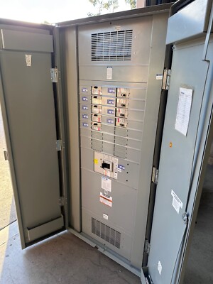 EATON 1200A 3P4W 208Y/120V 3R PANELBOARD W/ 1200A MAIN BREAKER ...