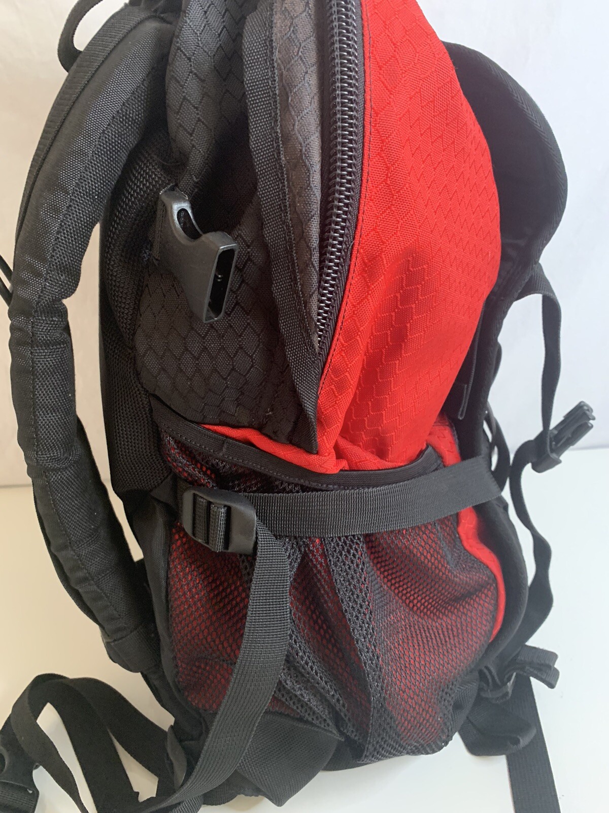 JanSport Hydro Water H20 Daypack Backpack Hiking Travel Black ...