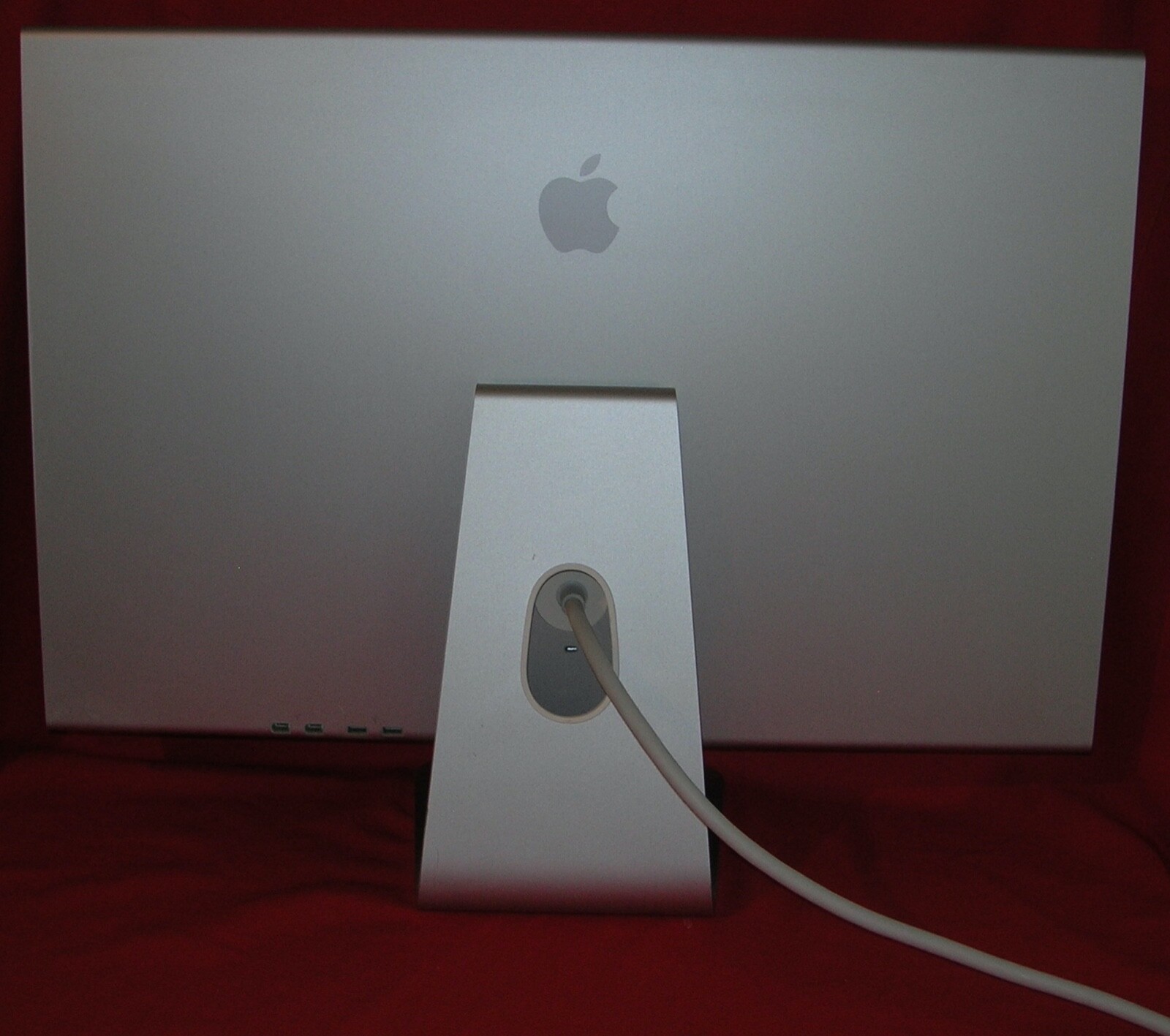 No 3 Apple A1083 30 inch Cinema HD Display with 150W Power Supply A1098 ...