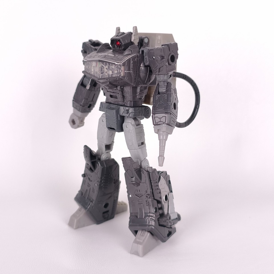 Transformers Galactic Man Shockwave Complete Siege Leader Class ...