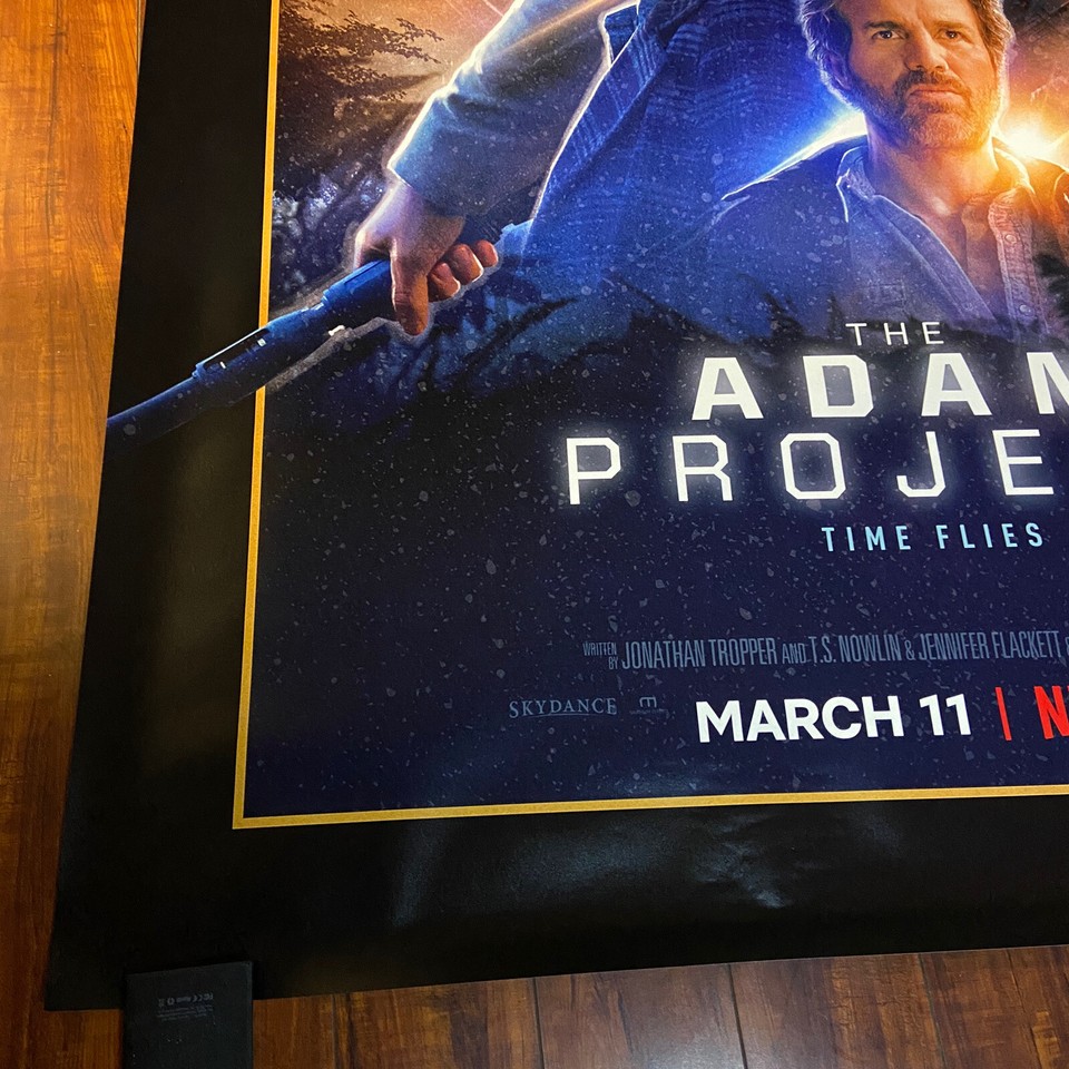 THE ADAM PROJECT TIME FLIES BUS STOP NETFLIX ORIGINAL DS AUTHENTIC ...