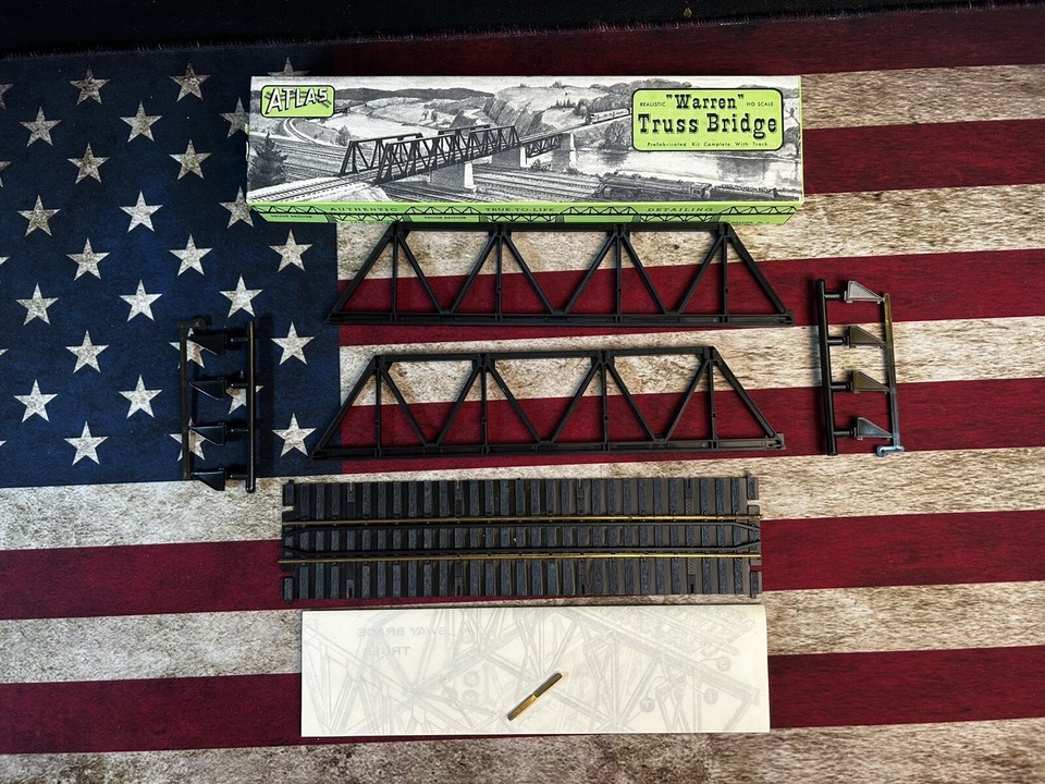 Atlas HO Scale Lot Of 4 Rural Barn Corn Crib Trackside Shanty Truss ...
