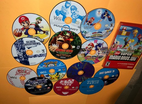 The Best Game Lot Of 14 Wii Games Disc Only 1 Games With Cases Pre ...