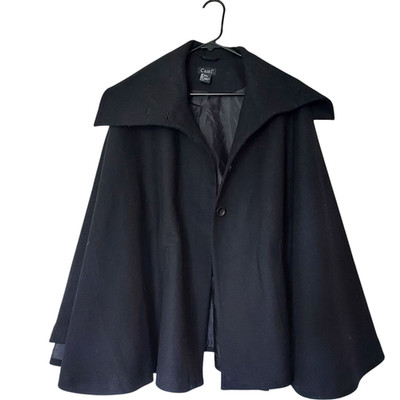 Dramatic Batwing Cape in Black Wool/Viscose -Button accents - One Size ...