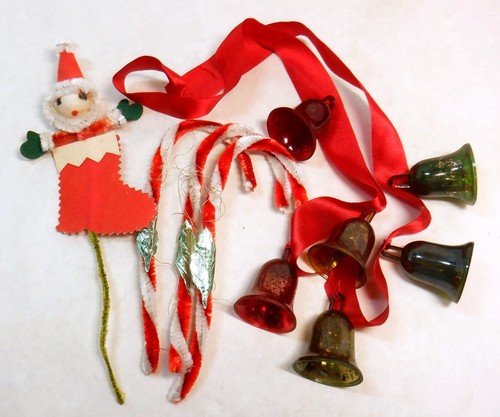 G VTG ODD LOT CHRISTMAS ORNAMENT DECORATIONS PIPE CLEANER SANTA ...