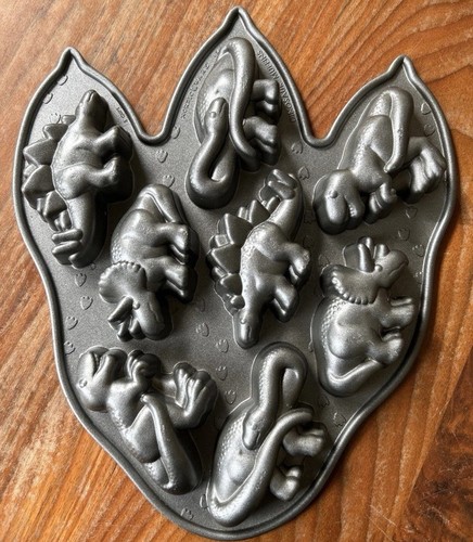 Nordic Ware Dinosaur Muffin Baking Pan Tin Cake 8 Cupcake Mold ...