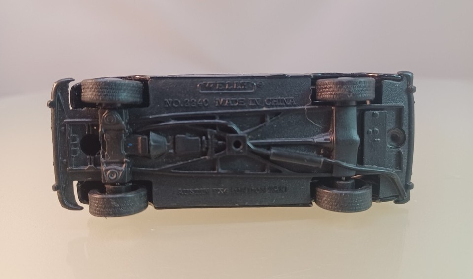 Welly Diecast Austin FX4 London Taxi, Black - No 2240 | eBay