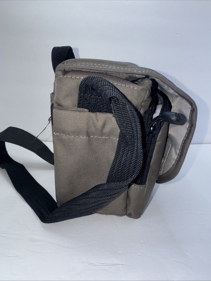 Lowepro Event Messenger 100 Camera Bag W Shoulder Strap DSLR Padded 8 ...