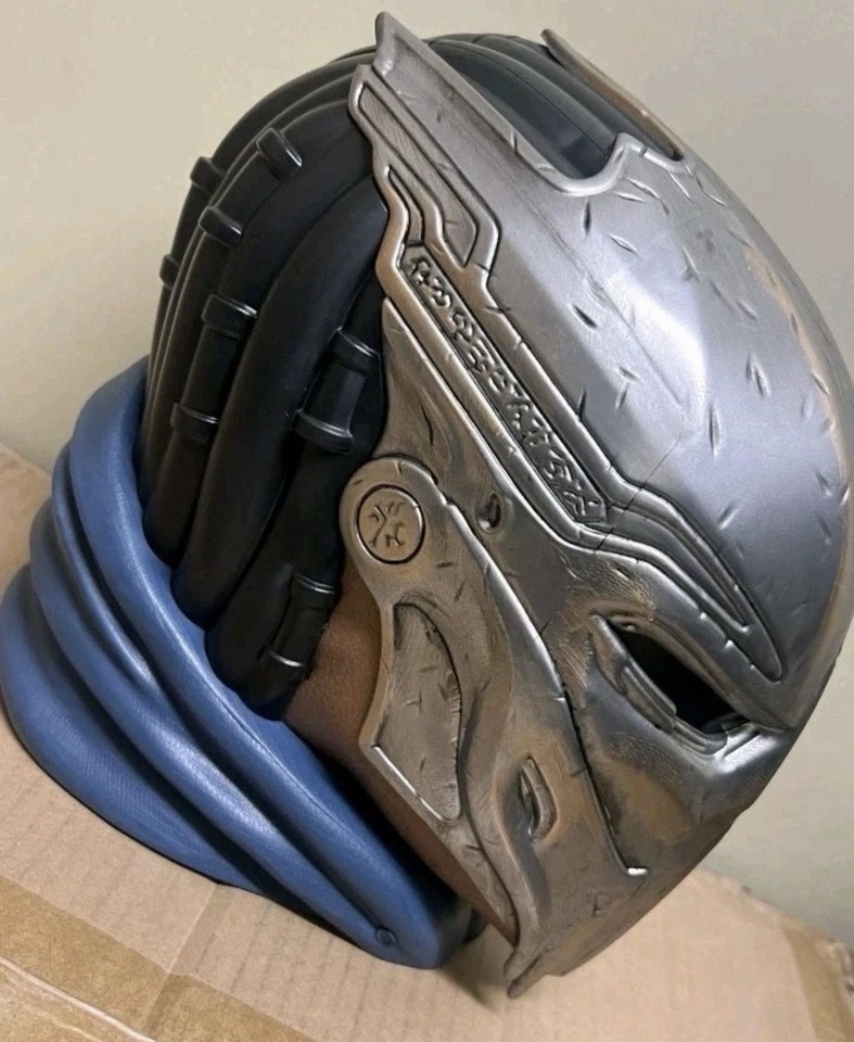 Predator Badlands AMC Theaters Mask Popcorn Bucket in hand | eBay