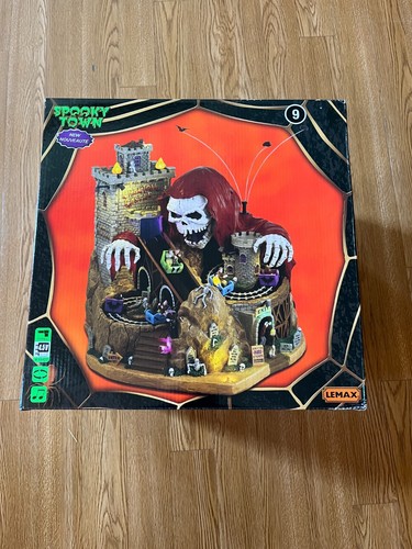 Lemax Spooky Town Phantom Castle 2024 Halloween Decoration *In Hand ...