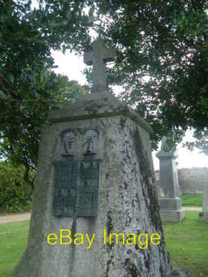 Photo 6x4 Innes of Learney memorial Torphins Monument bearing the Innes ...