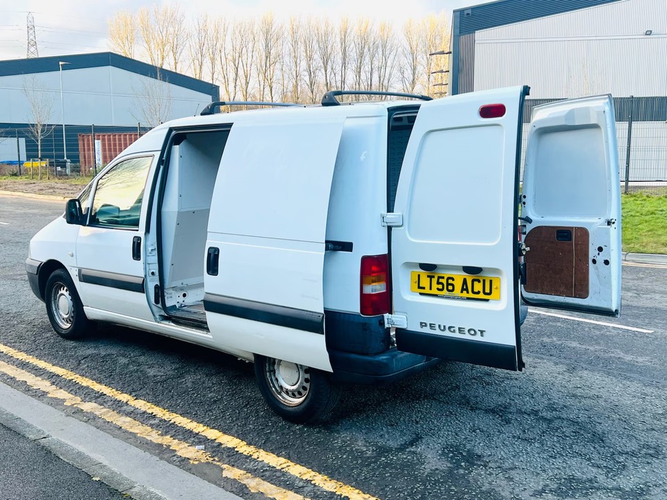 2006/56 PEUGEOT EXPERT 2.0 HDI 110 PS-3 SEATER-6 DOORS-WEDGE VAN ...