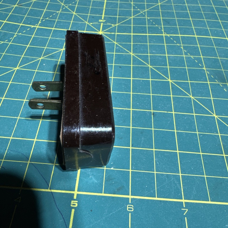 Vintage Snapit bakelite Brown Plug 3 to 1 Triple Outlet Multi Plug ...