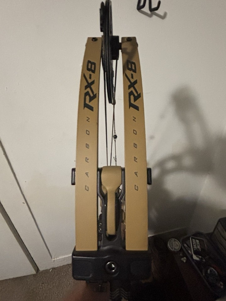 Hoyt RX-8 Ultra 70-80lb Limbs Buckskin With Extras! | eBay