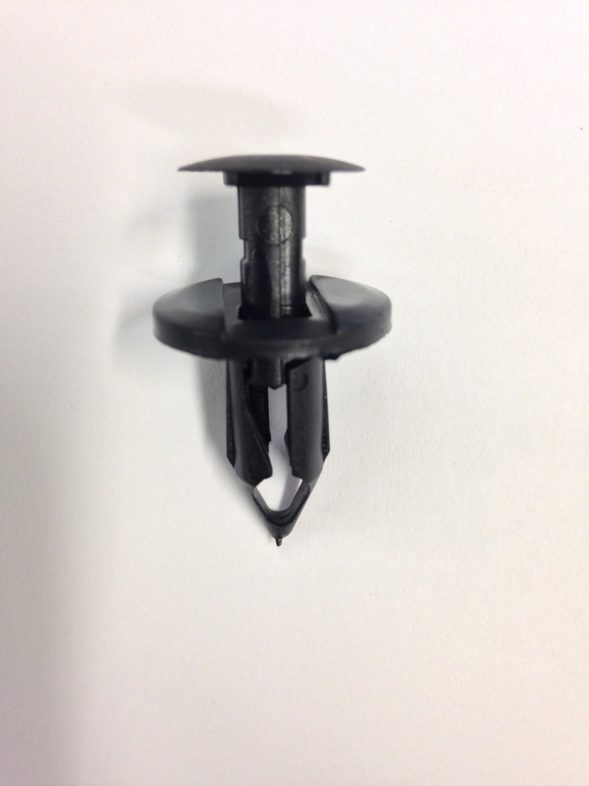 Set of 20: Nylon Push Type Retainer Clips 21030249 6503598 For GM Ford ...