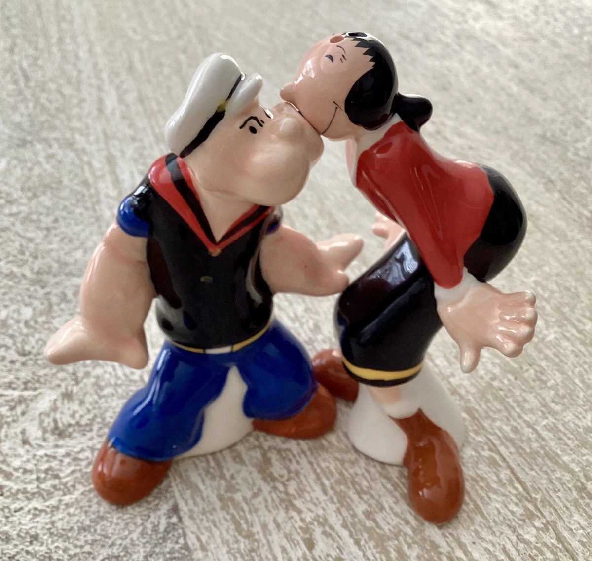 Popeye And Olive Kissing