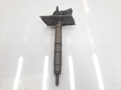 059130855AX injecteur AUDI A6 BERLINA 4F2 3.0 TDI 2004 059130277BD ...