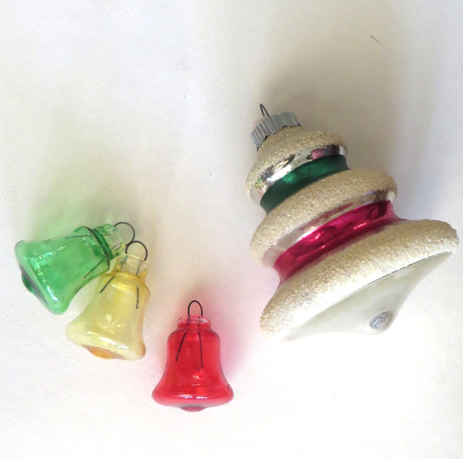 VTG 1950s ONE Shiny Brite Glass Atomic Bell 3 small's Christmas BELLS ...