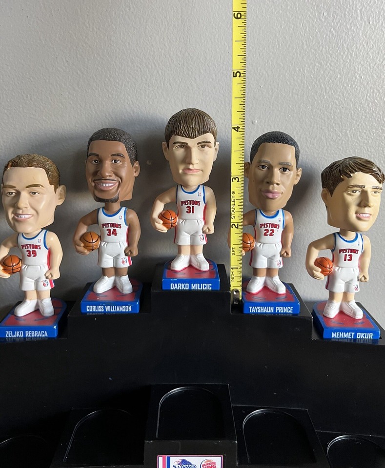 🌟2004 Detroit Pistons Burger King Bobblehead Set w Stand NBA Milicic ...