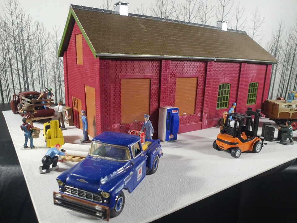 O Scale Custom Red Brick Building Warehouse, Shipping Location, Supply ...