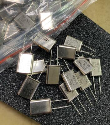 Crystals & Oscillators - 1 Mhz