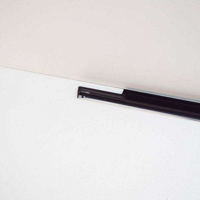 OEM Mercedes-Benz C W204 Front Left Door Window Sealing Rail ...