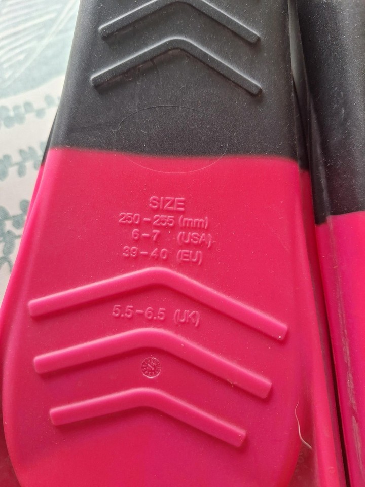 Maru Swimming Training Fins - Short Blade Fin - EU 39 - 40 VGC | eBay UK