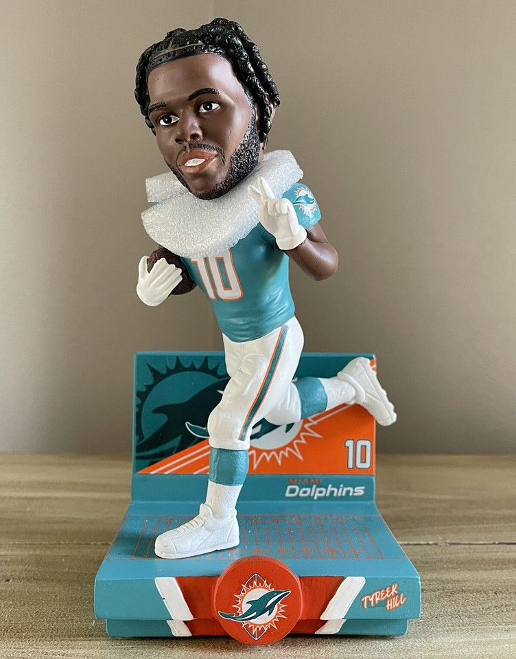 The Cheetah TYREEK HILL Deuces Touchdown Pose MIAMI DOLPHINS Bobblehead ...