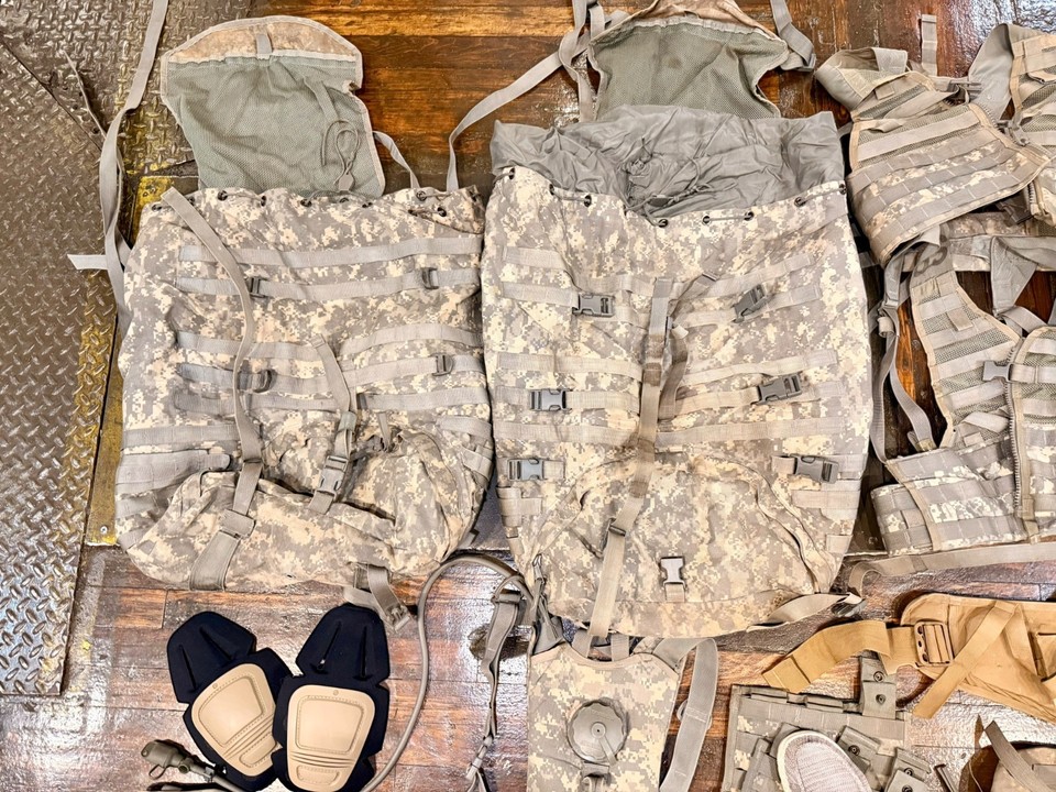Lot of 40 USGI Military Surplus Field Gear Items ACU/UCP USMC Crye ...