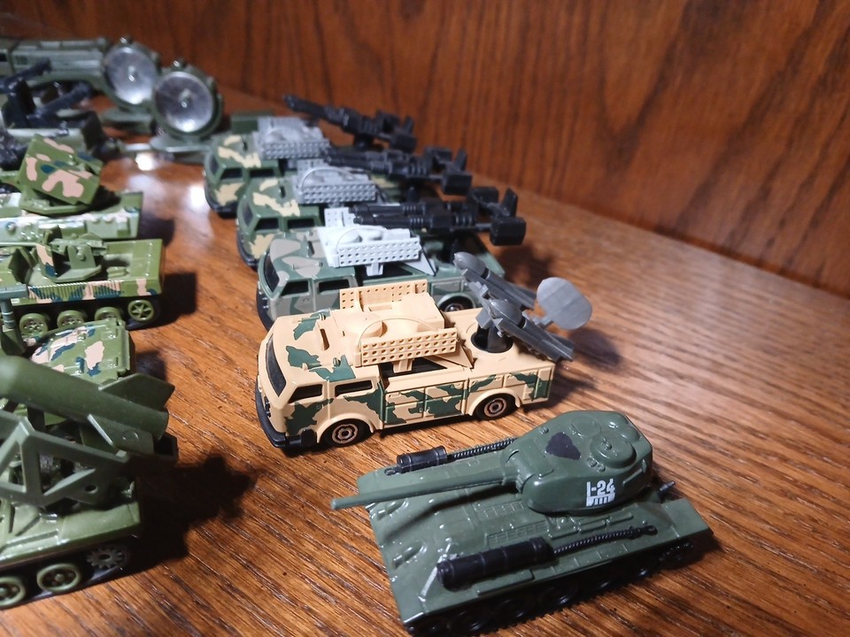 HO-Scale Military Vehicles Collection Muti-brands Lot Of 28 1980's And ...