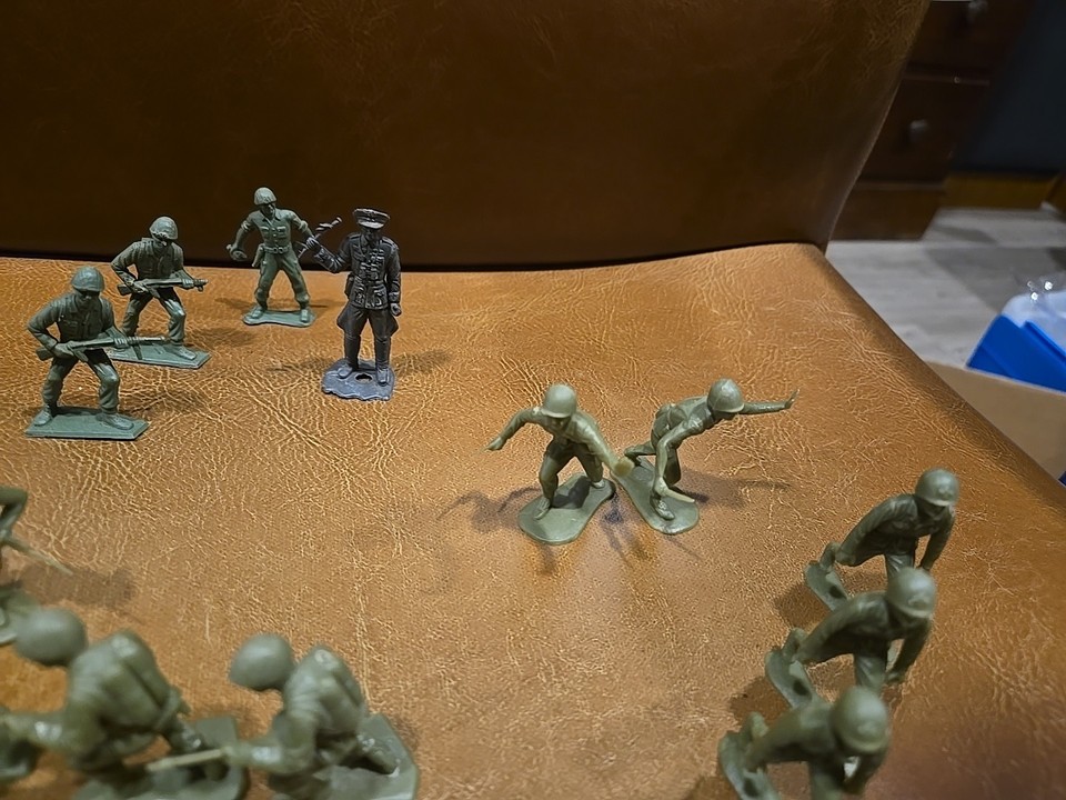 Vintage Marx Army Men WWII Lot Of 20 | eBay