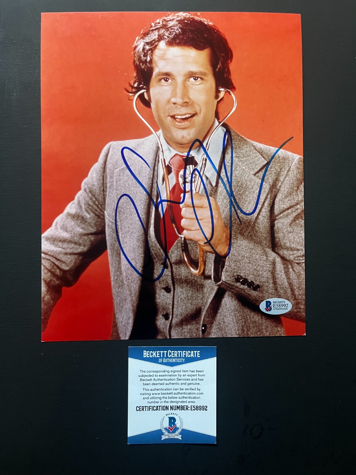 Chevy Chase Hot! signed autographed classic funny 8x10 photo Beckett ...