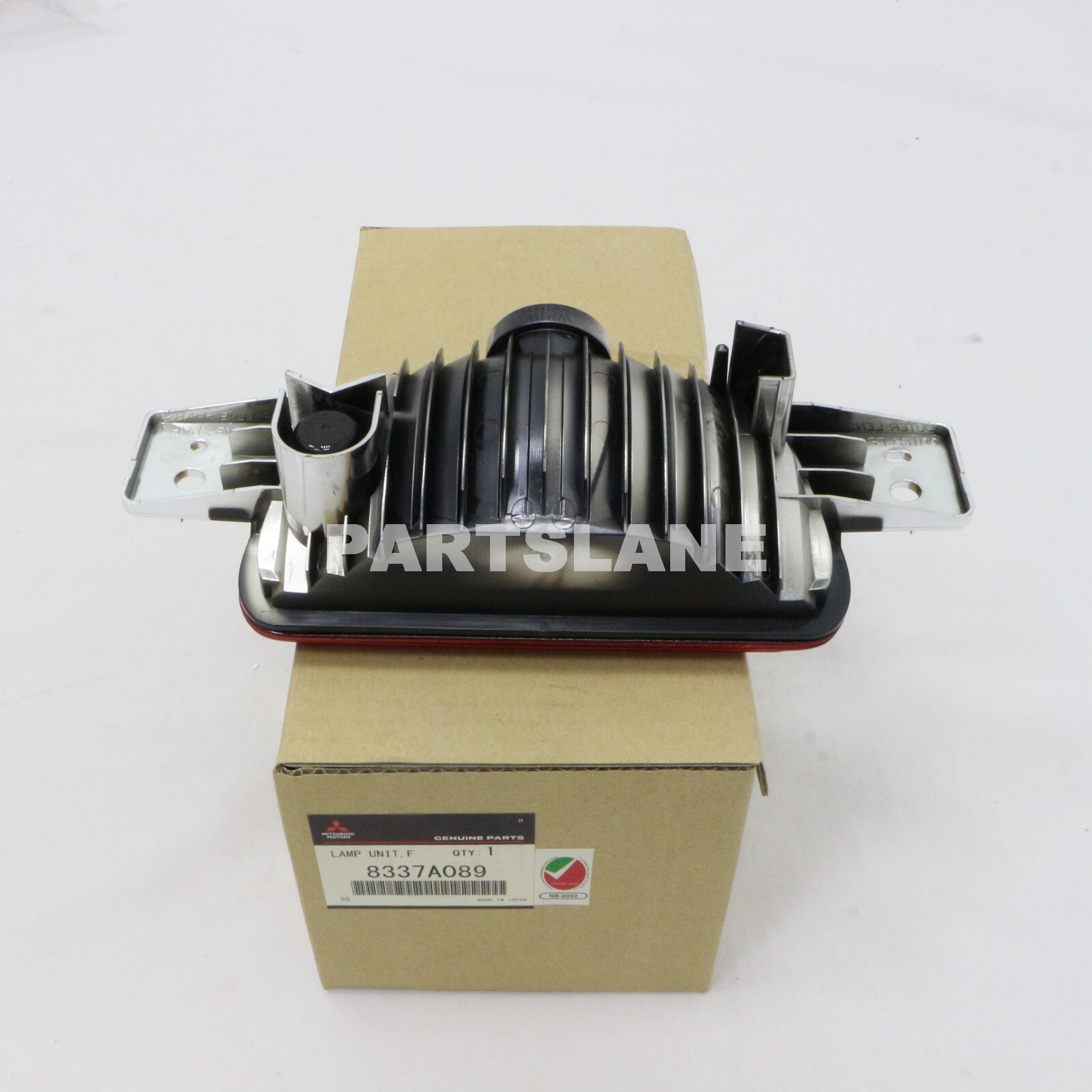 Mitsubishi Eclipse Montero Pajero OEM Genuine Rear Fog Lamp Unit ...