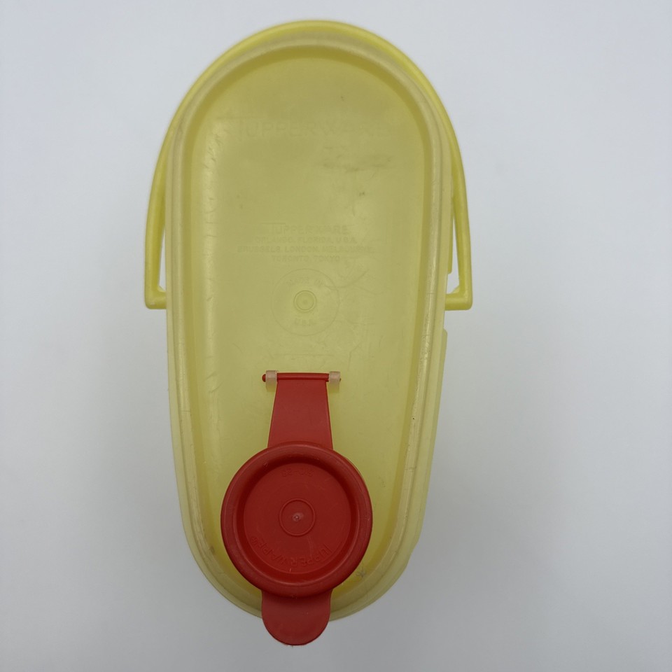 Vintage Tupperware 587-9 Beverage Buddy container 2 Qt Yellow Handle ...