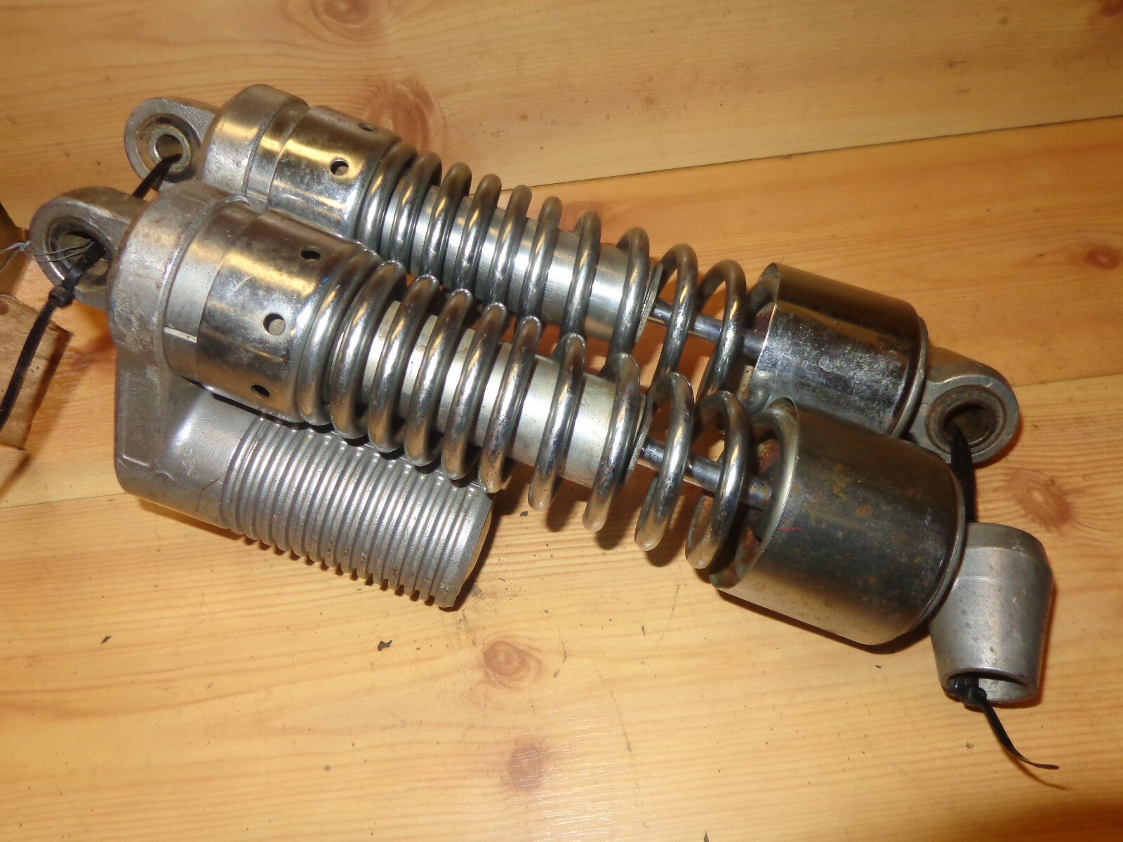 1984 Honda VF750C VF750 VF 750 C Magna Rear Shocks Shock OEM | eBay