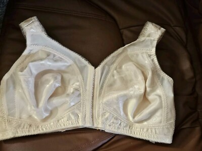 Vintage Bra Playtex 18 Hour 4695 Size 40C Front Hook B2 | eBay