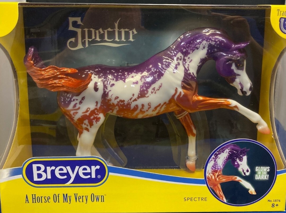 Breyer Spectre glow in the dark 2023 Halloween horse traditional size ...