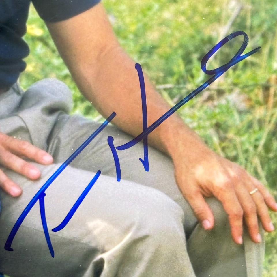 Tom Hanks Signed 11x14 Photo Forrest Gump Movie Autograph Beckett ...